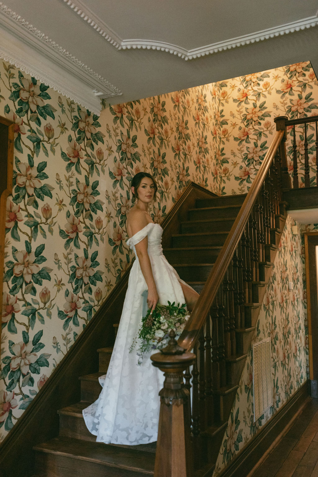 Intimate Fall Mountain Wedding Day - ardentandelmphoto.com